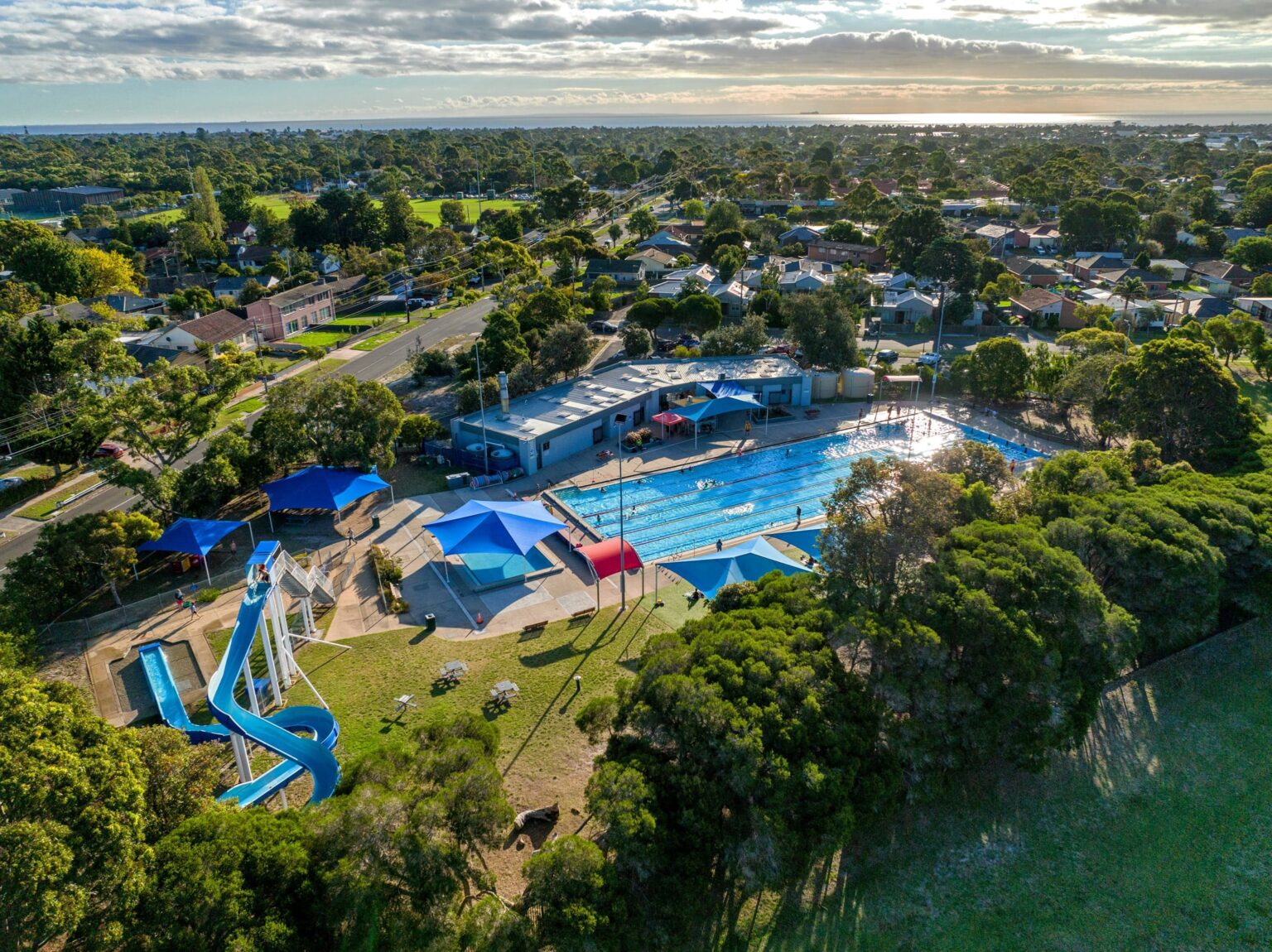 Hire Pines Forest - Pines Forest Aquatic Centre